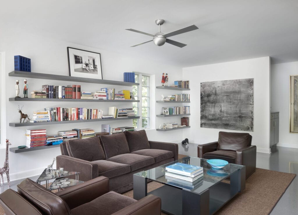 Bookshelf layout: 5 tips to a better design and layout - Homes Improvements